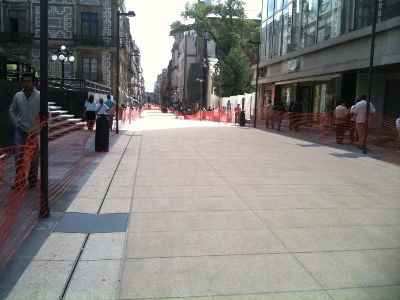 CORREDOR PEATONAL CALLE FRANCISCO I. MADERO, CENTRO HISTÓRICO | COPSA ...